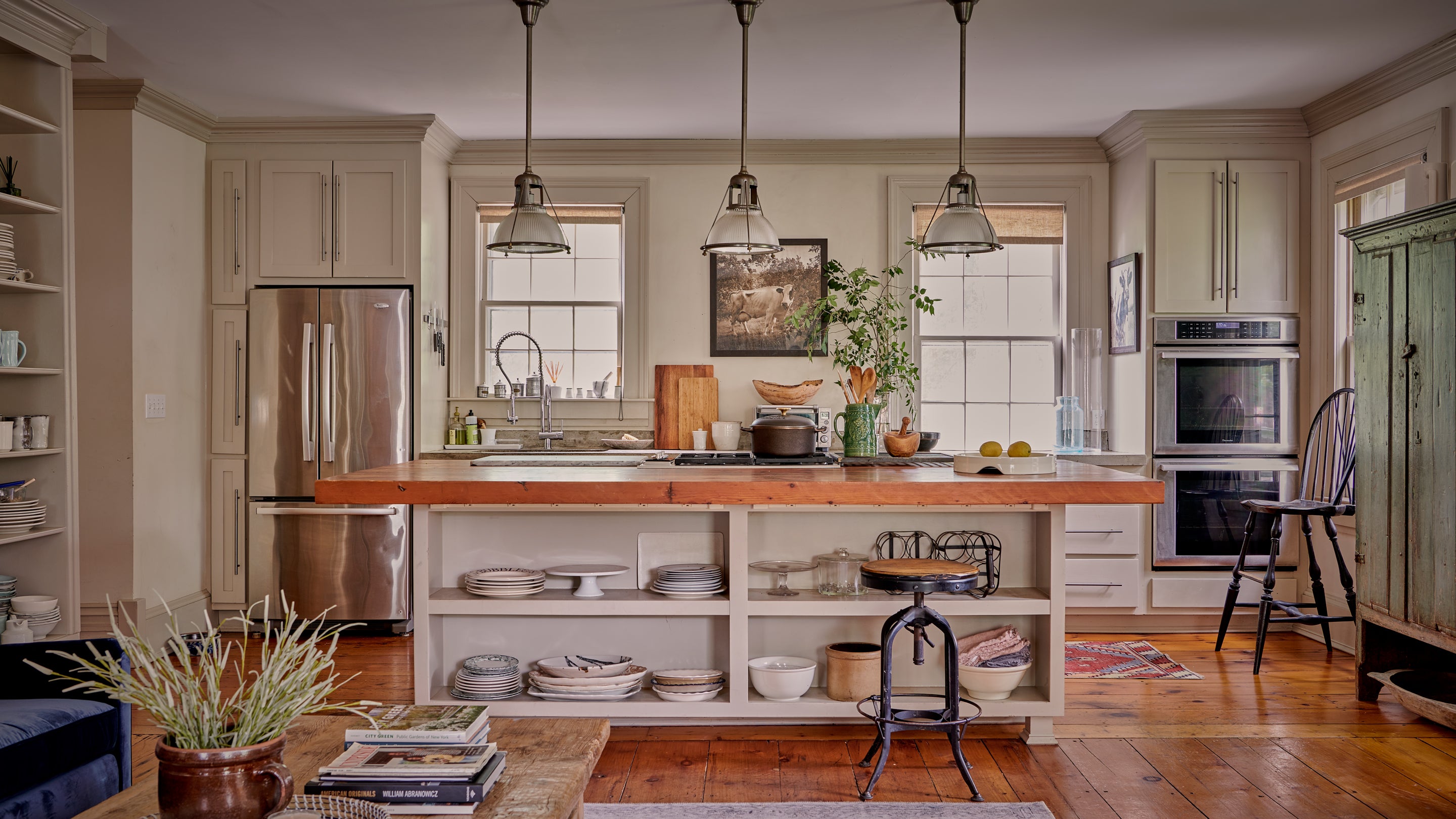 An Inspiring Photographic Tour of Hammertown's Main House